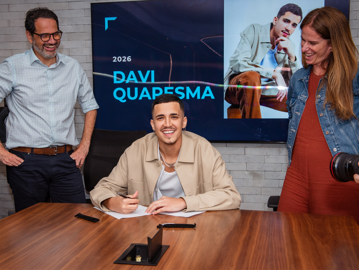 Davi Quaresma fecha parceria com Som Livre e divulga EP “Na Régua – Vol ...